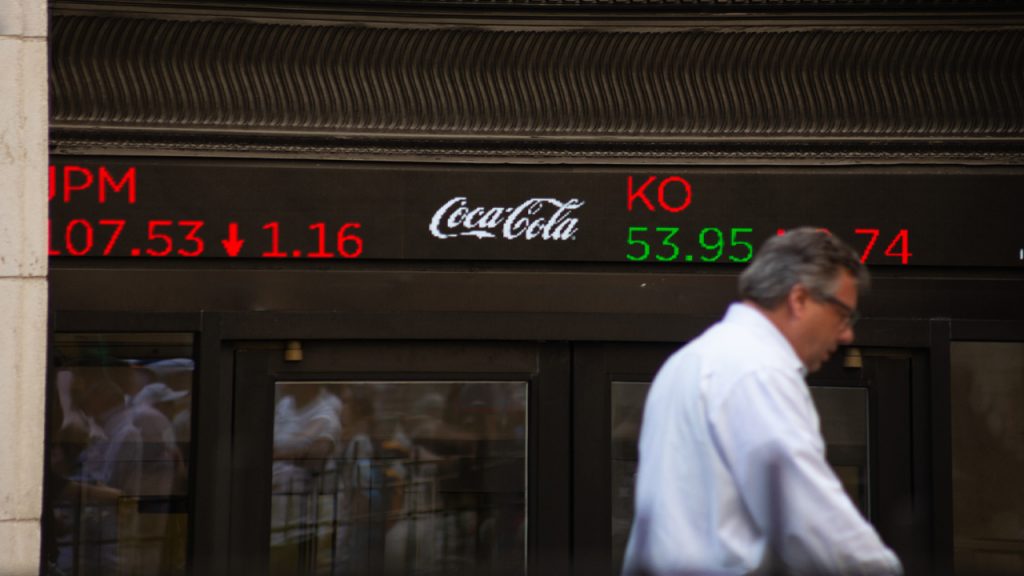 Analysts Say an Onslaught of Fed Rate Hikes Could Spur a ‘Bond Market ...